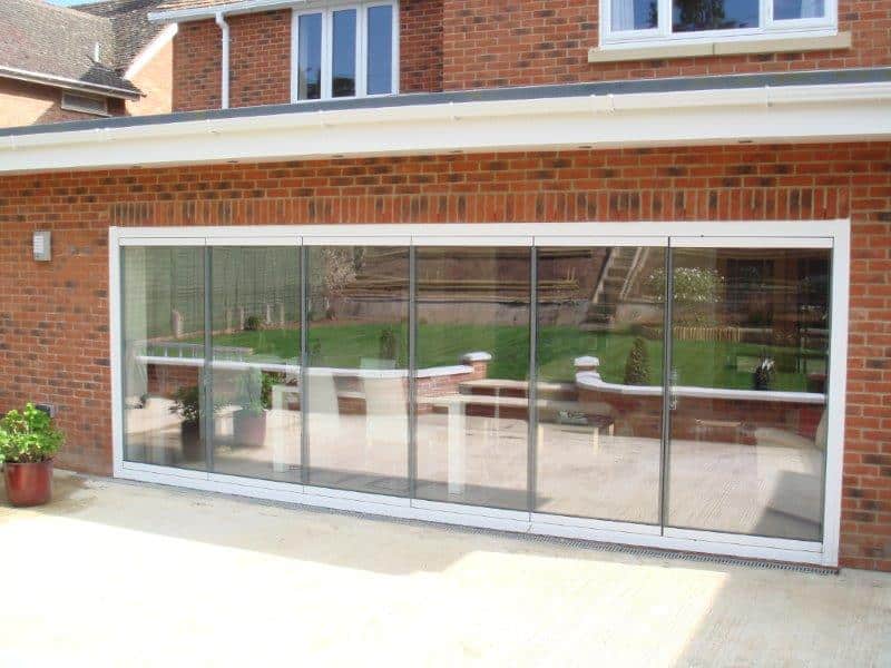 Six-Panel Frameless Doors Transform Oxford Home | FGC